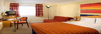 Holiday Inn Express London Hammersmith 124 King Street W6 0QU